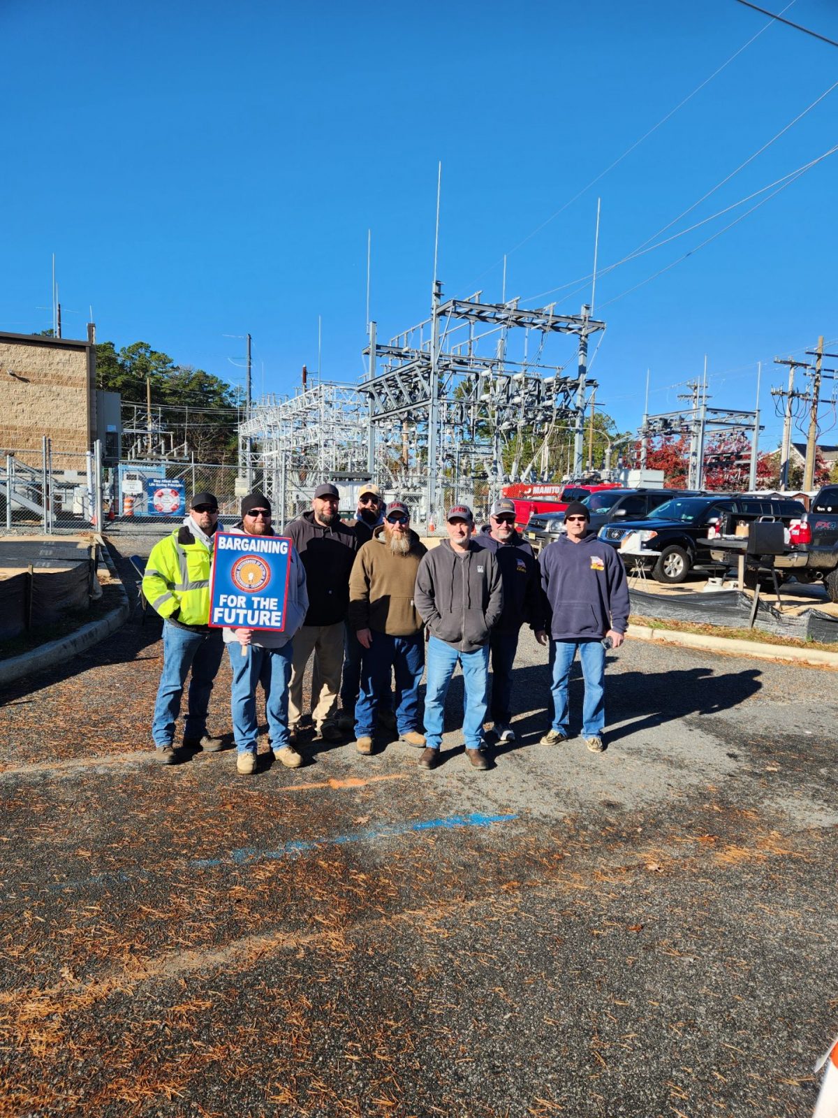 IBEW 1289 Shows Support at Local 210's Strike Line - IBEW 1289